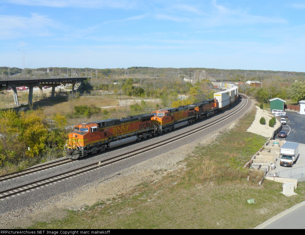 BNSF 5518